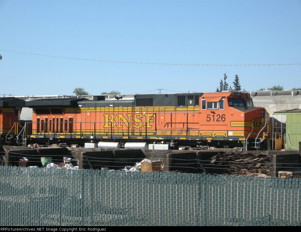 BNSF 5126
